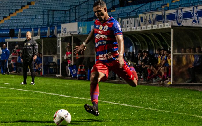 Problema pulmonar tira lateral da Copa SC | DIARINHO